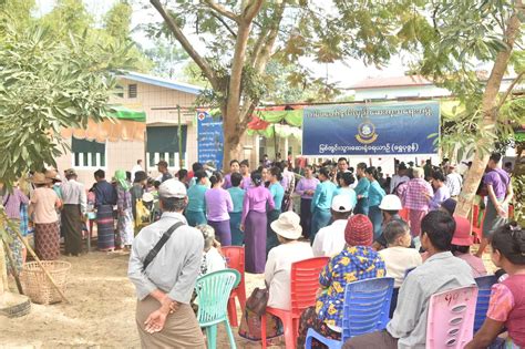 တပ်မတော်မြစ်တွင်းသွား ဆေးရုံရေယာဉ် ရွှေပုဇွန် နှင့် မြစ်ရေယာဉ် စကု တို့သည် ဧရာဝတီတိုင်းဒေသကြီးအတ