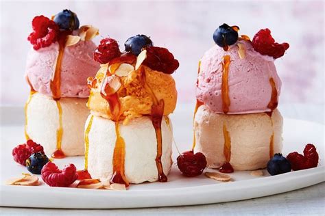 Mini Pavlovas With Gelato Matchbox