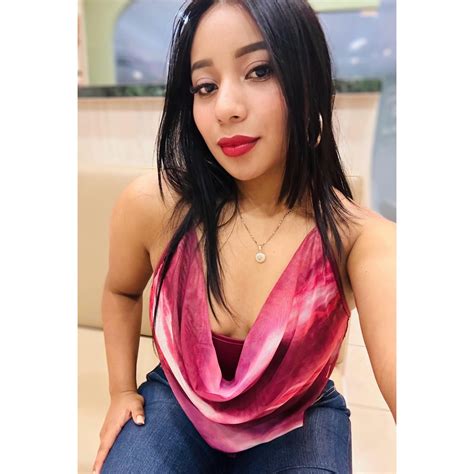 Aylin Valle