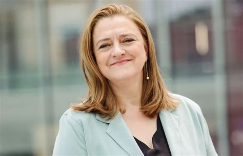 The Pandq Interview Carnegie Mellon Tepper Dean Isabelle Bajeux Besnainou On Ai Carnegie Mellon