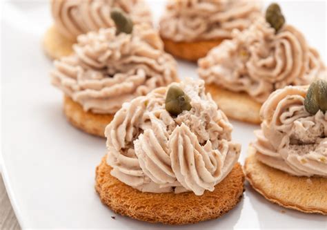 Crackers With Tuna Mousse And Capers Recipe Yhangry