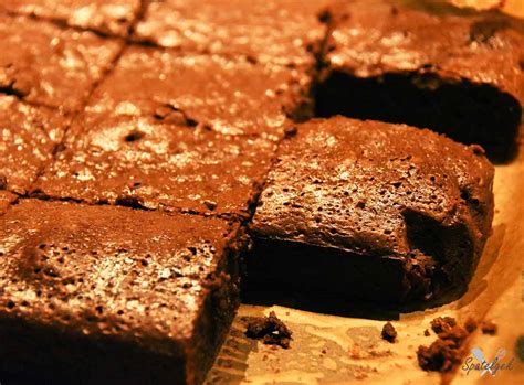 Guinness Brownies Met Whiskey Karamel Spatelgek