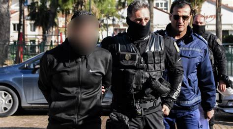 ΣΤΗ ΦΥΛΑΚΗ ΟΔΗΓΕΙΤΑΙ Ο 34ΧΡΟΝΟΣ ΠΟΥ «ΣΑΠΙΖΕ ΑΠΟ ΤΟ 2018 ΣΤΟ ΞΥΛΟ ΤΗ ΓΥΝΑΙΚΑ ΤΟΥ ΚΑΙ ΚΑΤΕΛΗΞΕ ΝΑ