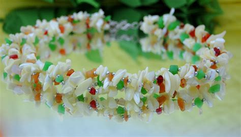 Колие от три реда необработен седеф и кафяв и зелен авнтюрин Многоредови колиета Кристина