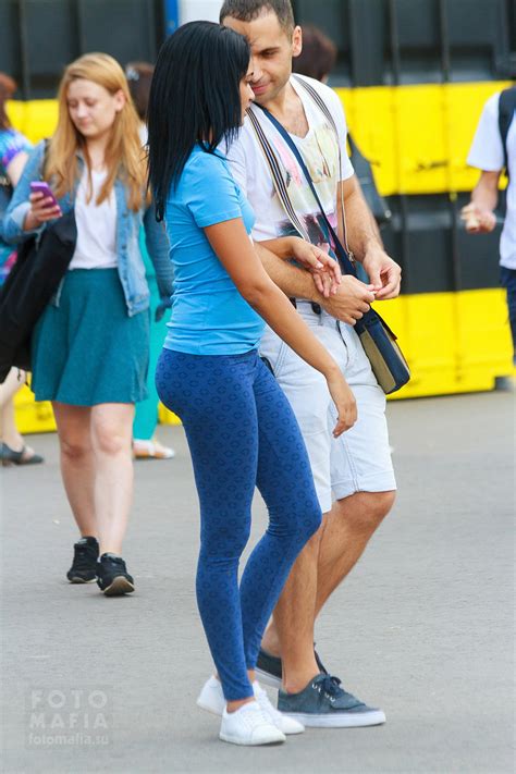 ФотоМафия • Круглая попка в леггинсах • Клуб фотоохотников на девушек