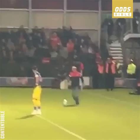 Oddsbible On Twitter Who Did It Worse Tahith Chong Or This Guy 😂😂