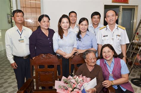 Công ty CP cảng Tân cảng Hiệp Phước Thăm tặng quà Mẹ Việt Nam A Báo Hải quân Việt Nam