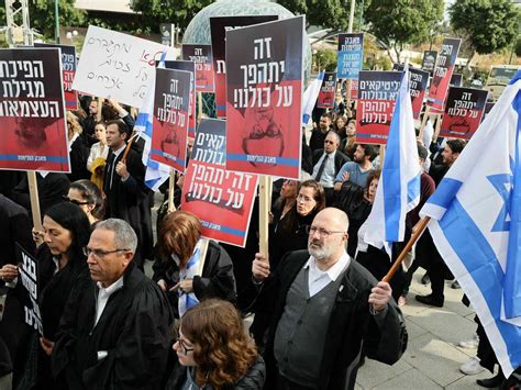 Israelis Protest New Far Right Governments Plans To Weaken Powers Of