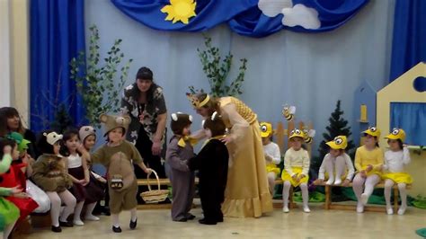 Пролетен празник на 1 и 2 група 10 03 2017 г в Държавна детска градинаДетелина към МО Youtube