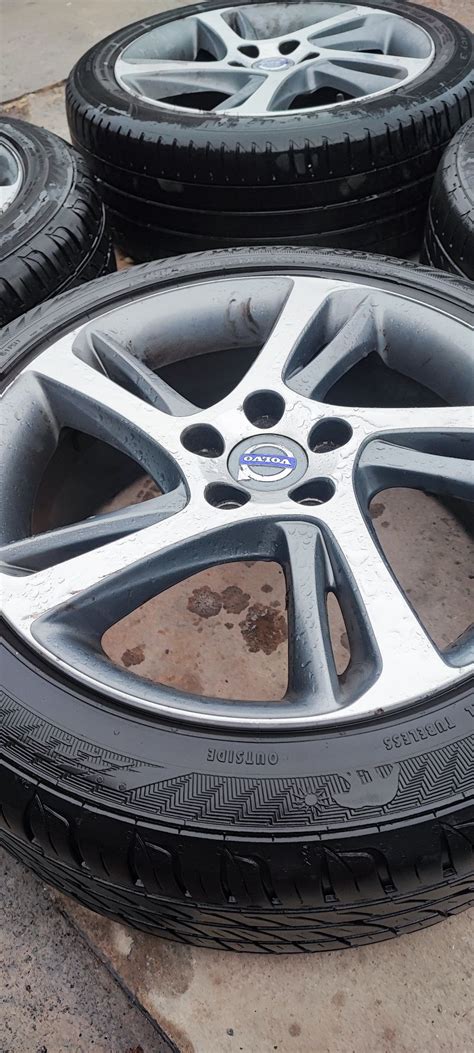 Титани оригінал Volvo R17 R Design практично в ідеальному стані 5x108 4 000 грн Диски