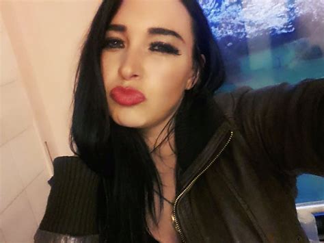 Hannah British Teen Amateur Who Fucks On Video Photo