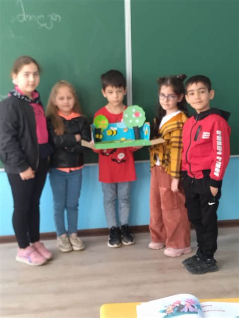 პეპელა და ფუტკარი სსიპ ქალაქ ქუთაისის N14 საჯარო სკოლა