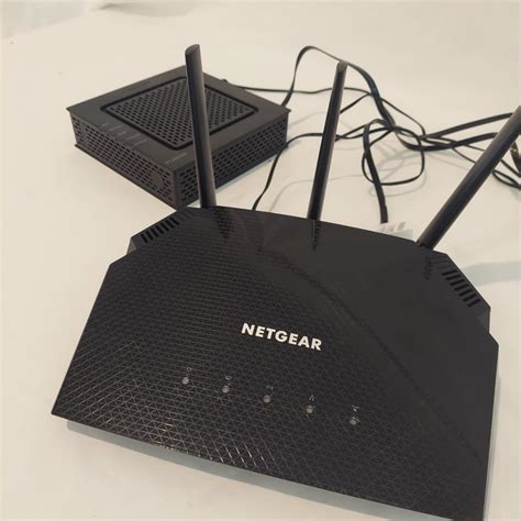 Netgear Router And Motorola Modem Pc Bbl