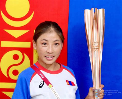 Б МӨНХЗАЯА ХӨХ ХОТЫН МАРАФОНД ТҮРҮҮЛЛЭЭ