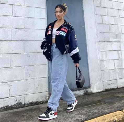 กำลังมาแรง 30 แฟชั่นแจ็คเก็ตวินเทจ ธีมนักซิ่งตัวแม่ Ladyissue เว็บรีวิวเครื่องสำอาง ชุมชน