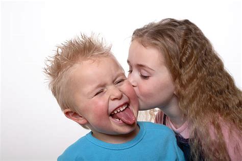 Более 250 работ на тему «girls Tongue Kissing стоковые фото картинки