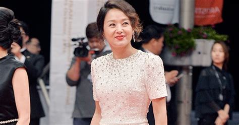 [t포토] 배종옥 반짝반짝 화이트 드레스