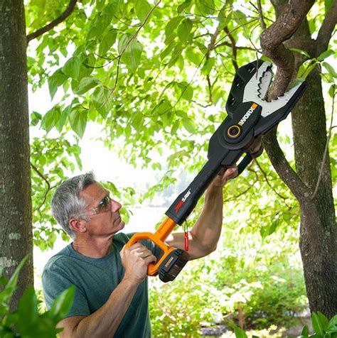 The Worx Jawsaw Is The Safest Chainsaw On The Market