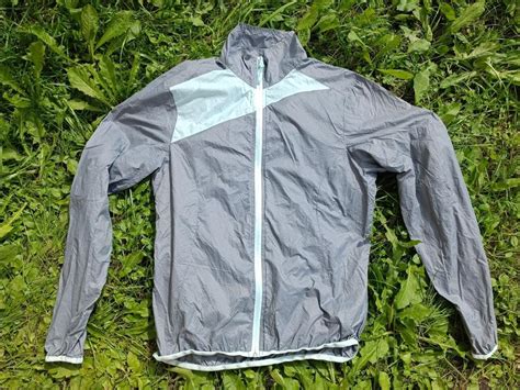 Жіноча бігова вітровка Crane Wind Protector — ціна 400 грн у каталозі Вітровки Купити жіночі