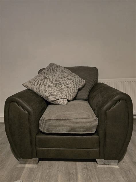 Dfs Sofa Set Sofalistic The Sofa Marketplace Buy And Sell Preloved Sofas Nationwide