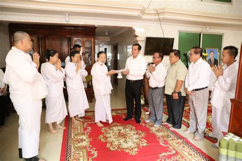 ឯកឧត្តម អ៊ុន ចាន់ដា អភិបាលនៃគណៈអភិបាលខេត្តកំពង់ចាម