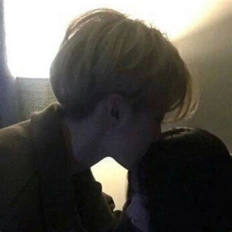 Pin By Desire On Irl Matching Pfps Couple Matching Pfp