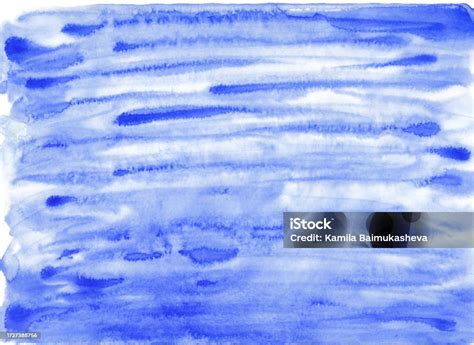 파란색 수채화 배경과 가로로 긴 브러시 스트로크가 있습니다 손으로 그린 추상적인 그림 0명에 대한 스톡 벡터 아트 및 기타 이미지 0명 그런지 이미지 기법 드로잉