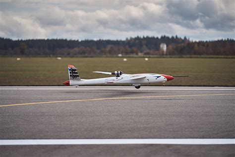 First Flight For Super Efficient Aeroelastic Wing