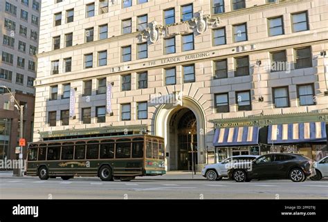 Completed In 1913 The Historic Beaux Arts Style 15 Story High Rise