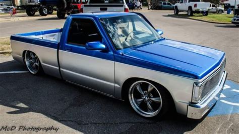 Silver And Blue S10 Truck In 2023 S10 Truck Dimensions Two Tone S10
