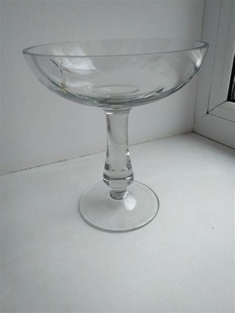 Ваза стеклянная конфетница 200 грн Посуд кухонне приладдя Луганськ на Olx