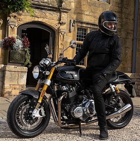 New Gen Norton Commando 961 Unleashed In Sp And Cr Versions Autoevolution