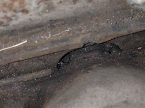 Holes Edge Of Intake Heads For A Bodies Only Mopar Forum