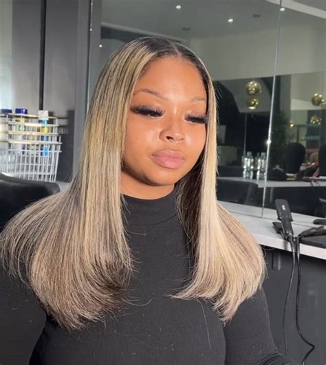 Pin By Olivia Nwigwe On Hair Blonde Natural Hair Hair Styles Honey