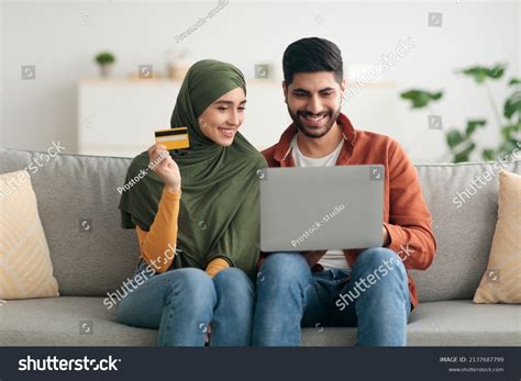Arab Ecommerce Images Stock Photos D Objects Vectors Shutterstock