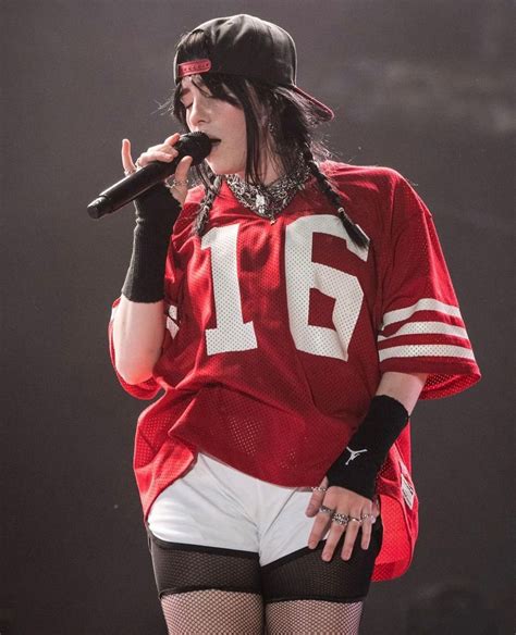 Billie Eilish En Concert Au Lollapalooza Argentina 2023 6 Avril 2023