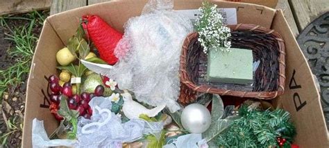 Box With Assorted Craft Items Trice Auctions