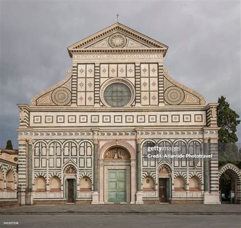 Santa Maria Novella Facade By Leon Battista Alberti Bildbanksbilder