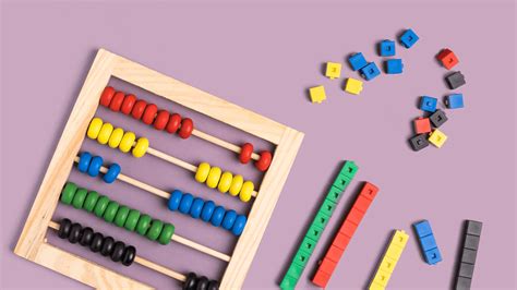 100 Mathematics Backgrounds