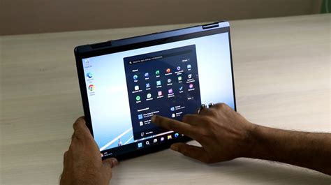 Lenovo Yoga I Laptop Review Blending Style Functionality And Power GizmoManiacs