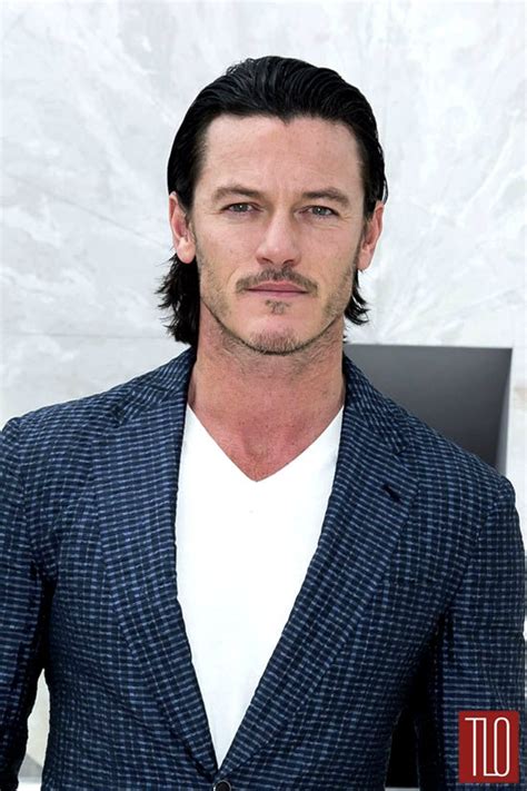 ลุค อีวานส์ หนุ่มเจ้าเสน่ห์กับการสวมบทแดร็กคูล่าคนใหม่ใน Dracula Untold