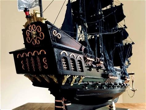 The Black Pearl Model Black Pearl By Chilliard Zvezda 1 72 Kit