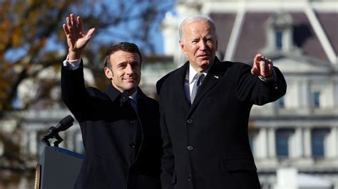 Байдън и Макрон обсъдиха ситуацията в Украйна Новини бг