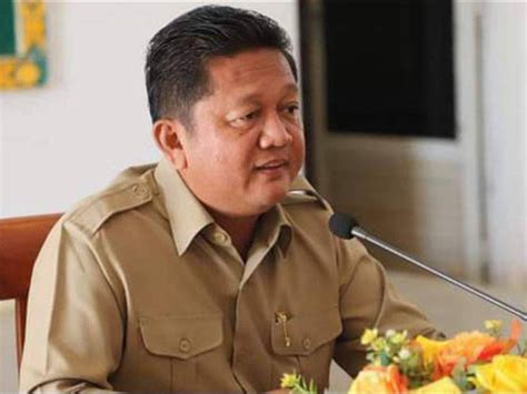 🔴នាយករដ្ឋបាលស្រុកបសេដ្ឋ ខូចមែនយកដីរដ្ឋលក់ឱ្យឈ្មួញ កំពុងស្ថិតក្នុងការស៊ើបអង្កេត ដោយអង្គភាព