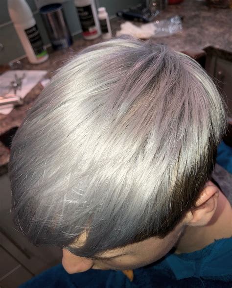 14 10 19 I Did This Scalp Bleach And Tone To Achieve A Metallic Shiny Silver I Used 20vol