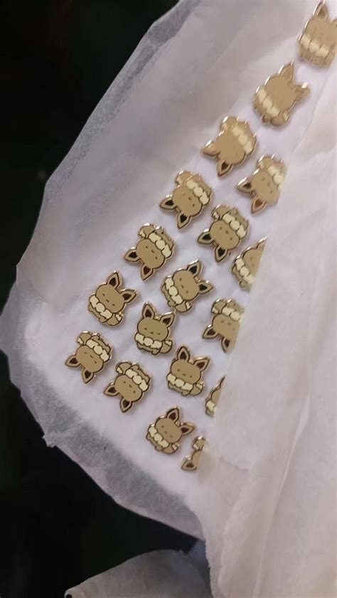 Smol Eevee Pins So Smol R Eevee