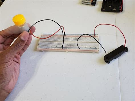 How To Control The Speed And Direction Of A Small DC Motor