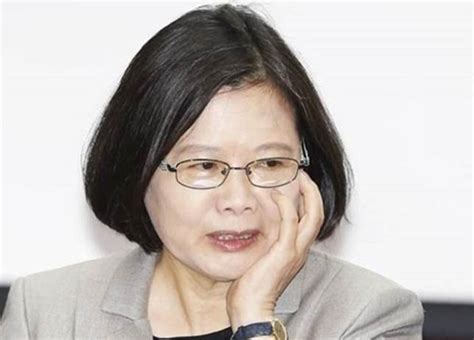 柯文哲首度承认：准备参选2020 但还要忍一忍