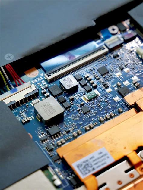 Pci Express Vs Pci Express 2 0 Difference And Comparison