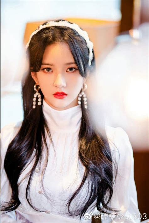 ปักพินในบอร์ด Pretty Asian Girl